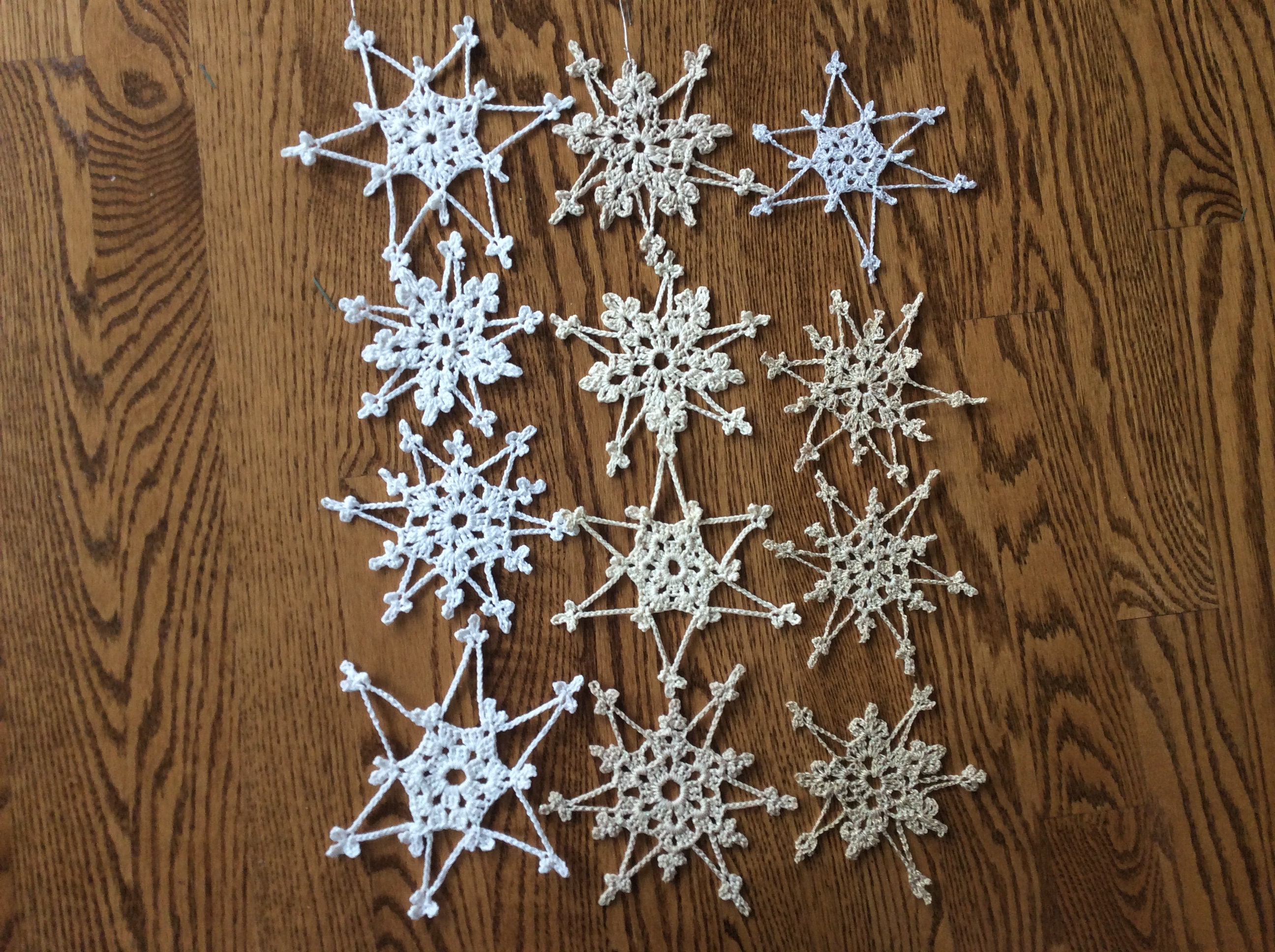 12 Crochet Snowflakes (starched) - Etsy