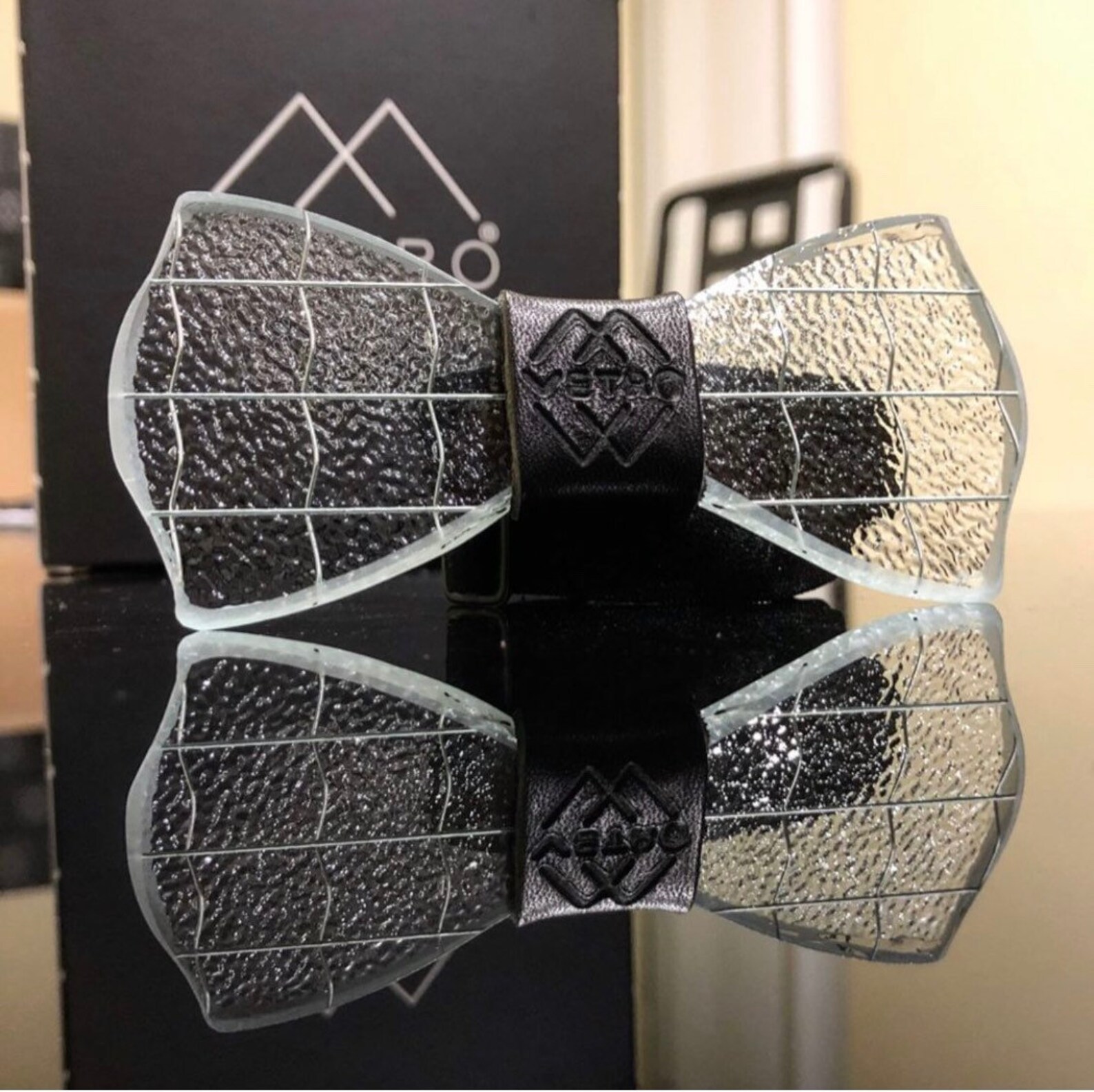 Vetro® Glass Bowtie™ - Model: Wired Glass Bow Tie™ - Unique Crystal Bow ...