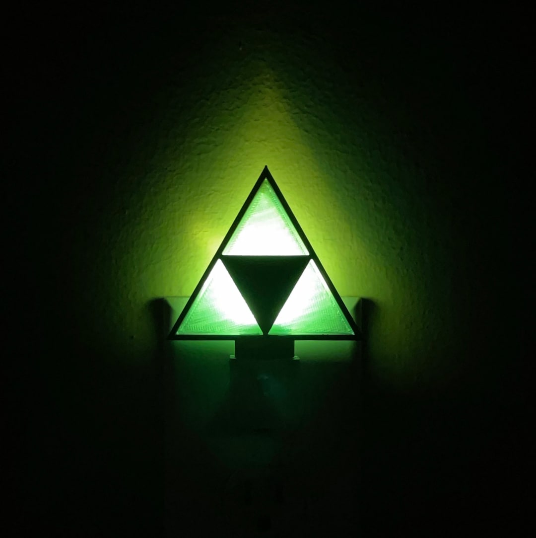 The Legend of Z Triforce Night-light (3D Printed, Biodegradable Plastic ...
