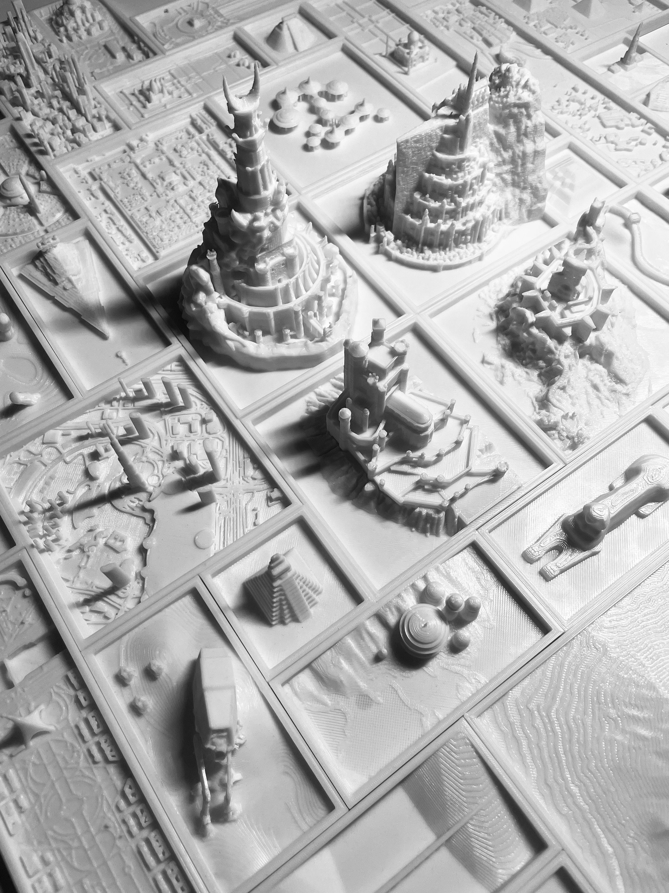 The Black Gate: Morannon (lord of the Rings Inspired) 5cm X 5cm X 10cm ...