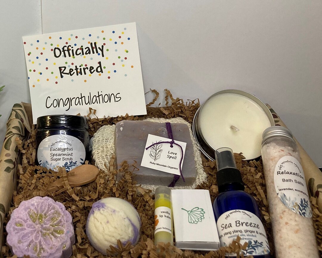 New Retirement Gift Box Natural Spa Gift Box Sugar Scrub Bath Bomb Bath ...