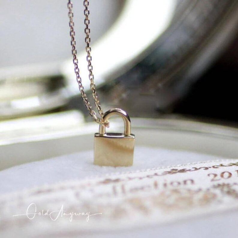 9K Solid Gold Padlock Pendant Dainty Padlock Gift Girlfriend - Etsy