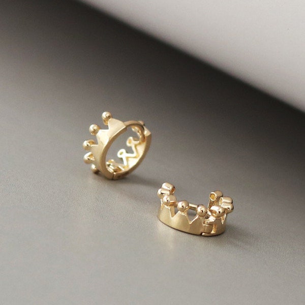 Crown Earrings - Etsy