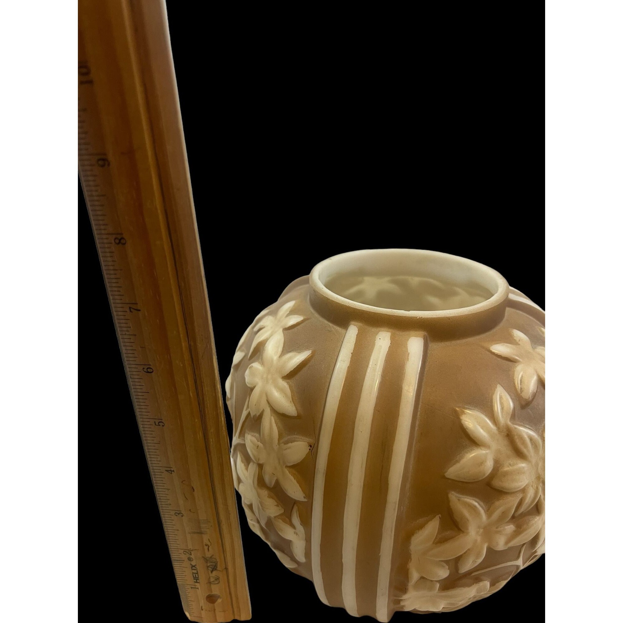 Vintage Phoenix Glass Sculptured Artware Star Flower Brown Tan Vase 6. ...