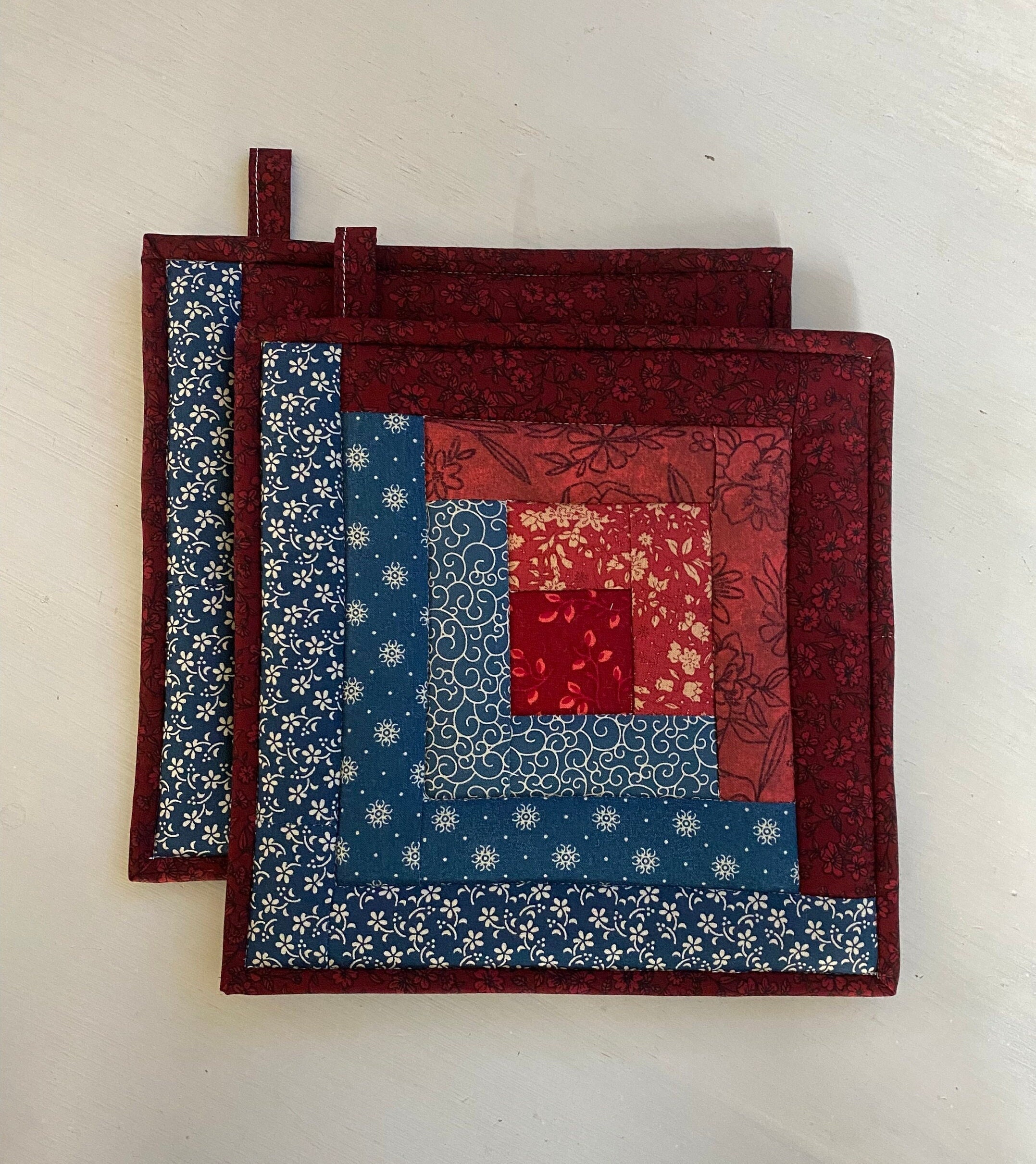 Classic Red & Blue Log Cabin Potholders, Set of 2 Quilted Patchwork Pot ...
