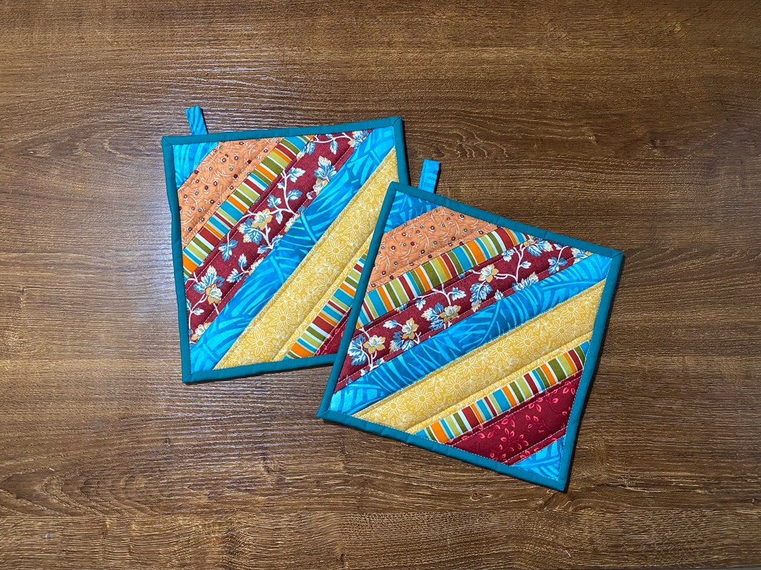 Fun Mexican Themed Log Cabin Potholders, Set of 2 Quilted Patchwork Pot ...