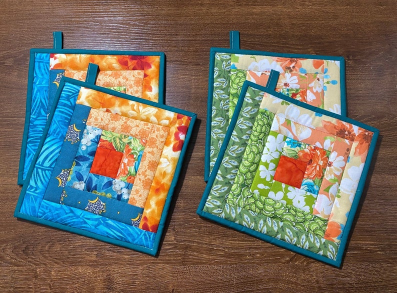 Sunny Garden Log Cabin Pot Holders, Set of 2 Quilted Patchwork ...