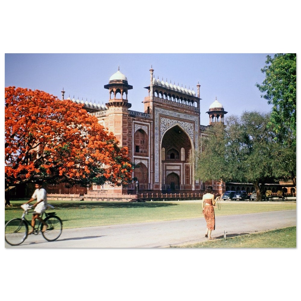 Photo Print 1940s British India, Entrance Gate of the Taj Mahal, Agra ...