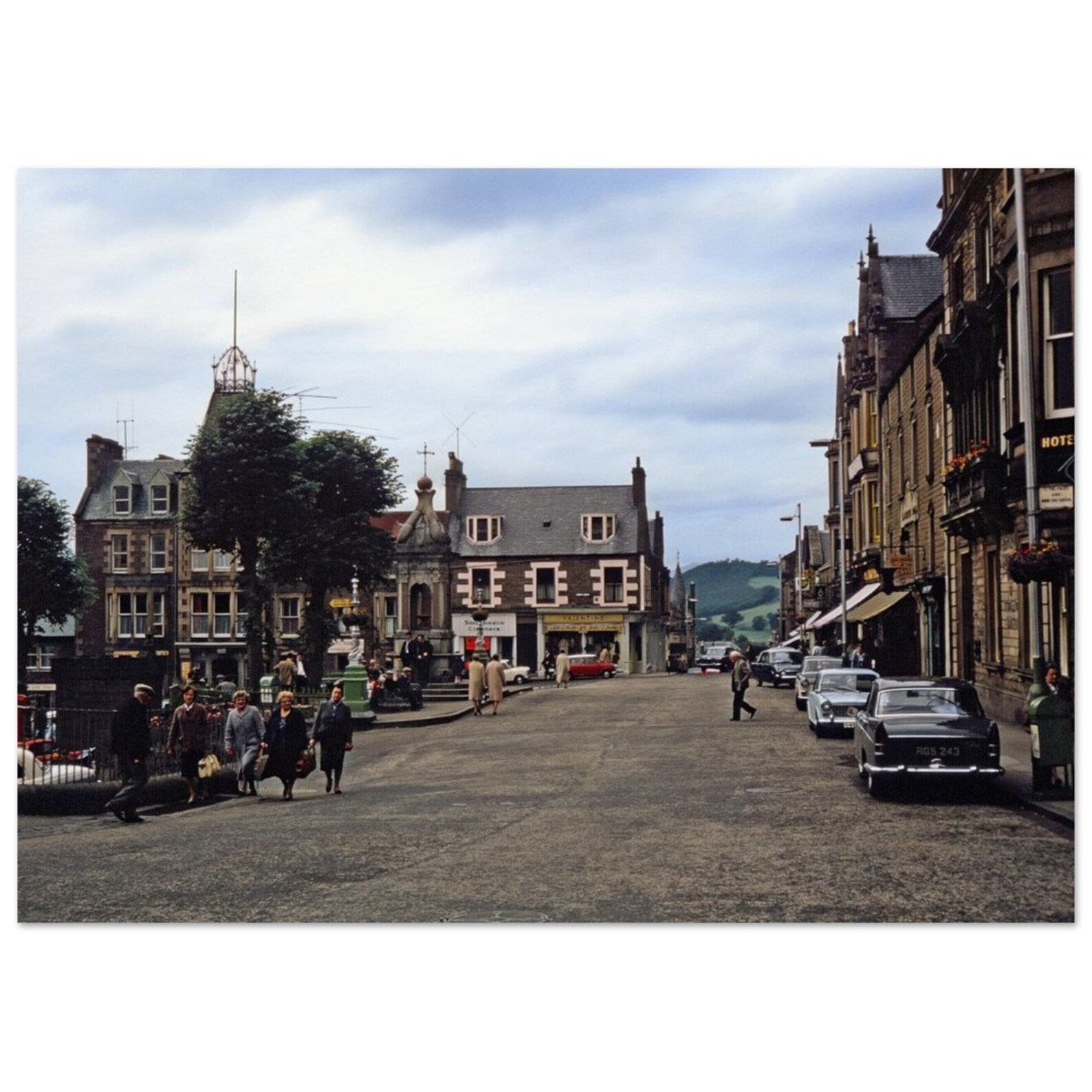 Photo Print 1960s Scotland Crieff James Square Murray Fountain Vintage ...