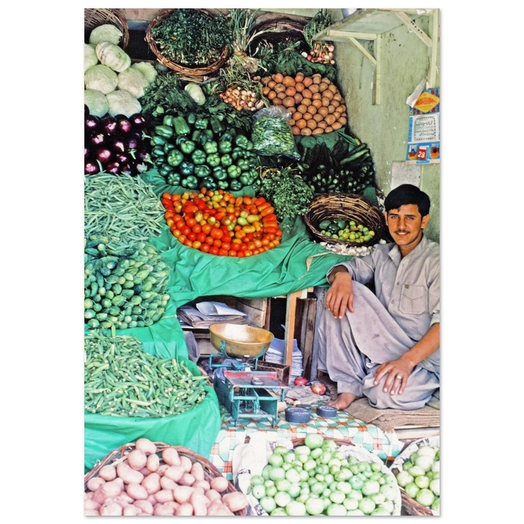Photo Print 1980s Pakistan, Lahore, Vegetable Vendor, Vintage Wall Art ...