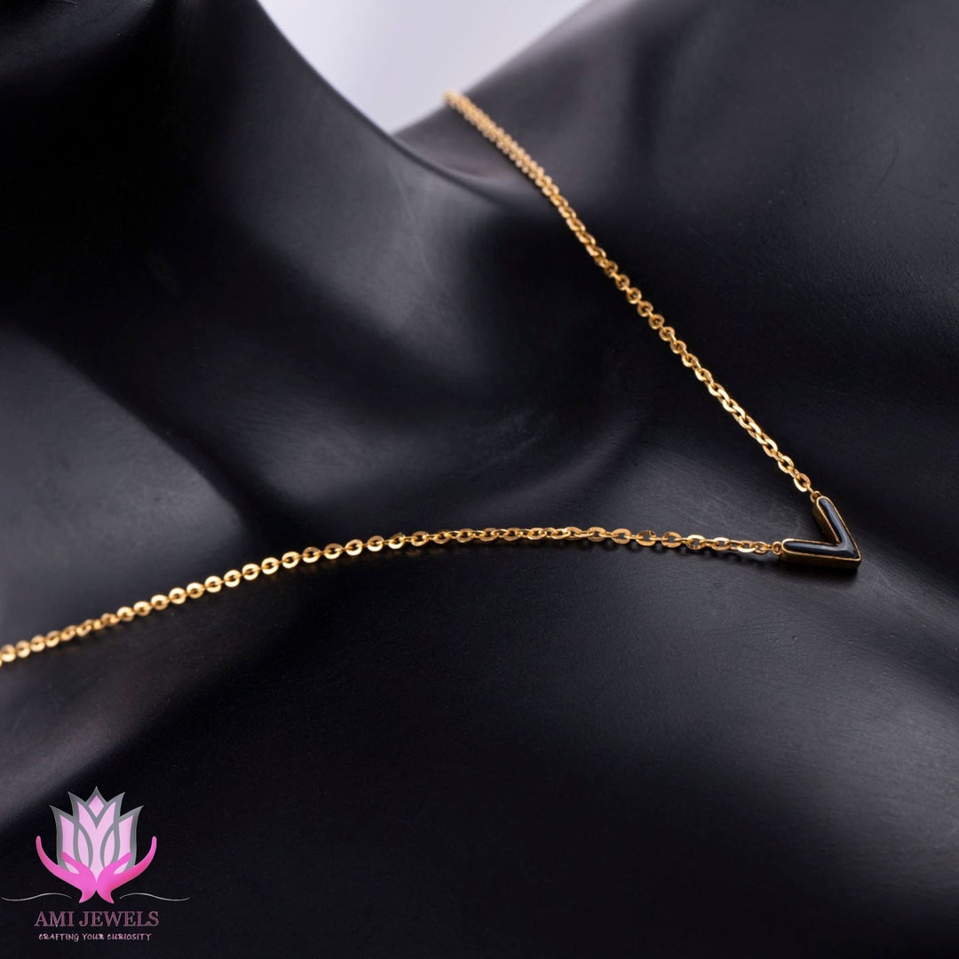 14k Gold V Shape Necklace, Triangle Chevron Jewelry, Gold V Necklace ...