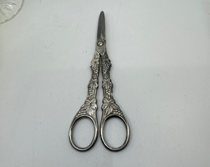 Vintage Walker and Hall Silver Sewing Scissors Floral Motif - Etsy