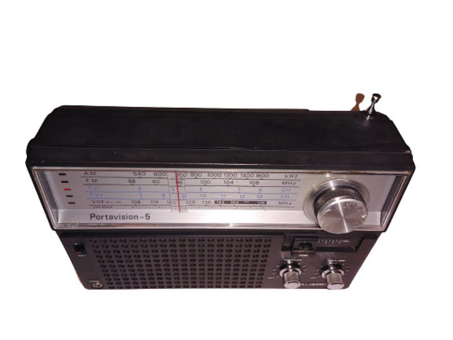 Vintage REALISTIC Portavision-5 Model 12-765A Radio, LL40312 - Etsy