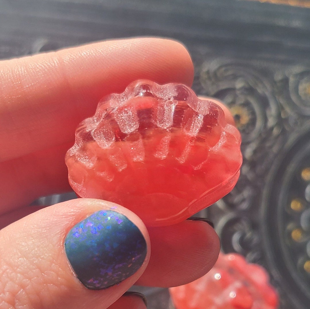 One (1) GLASS Mini Clam Shell | High Quality | Smelting Glass With Red ...