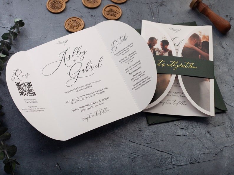 Foldable Wedding Invitation With Photo & QR Code – Elegant Modern ...