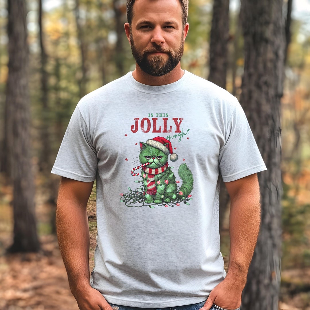 Is This Jolly Enough Trendy Grumpy Cat Tangled in a String of Christmas ...