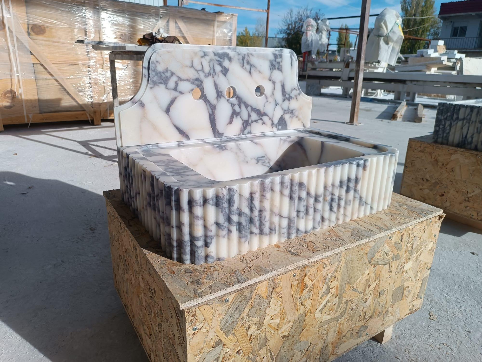 Calacatta Viola Marble Fluted Sink With Integrated Backsplash, Luxury ...