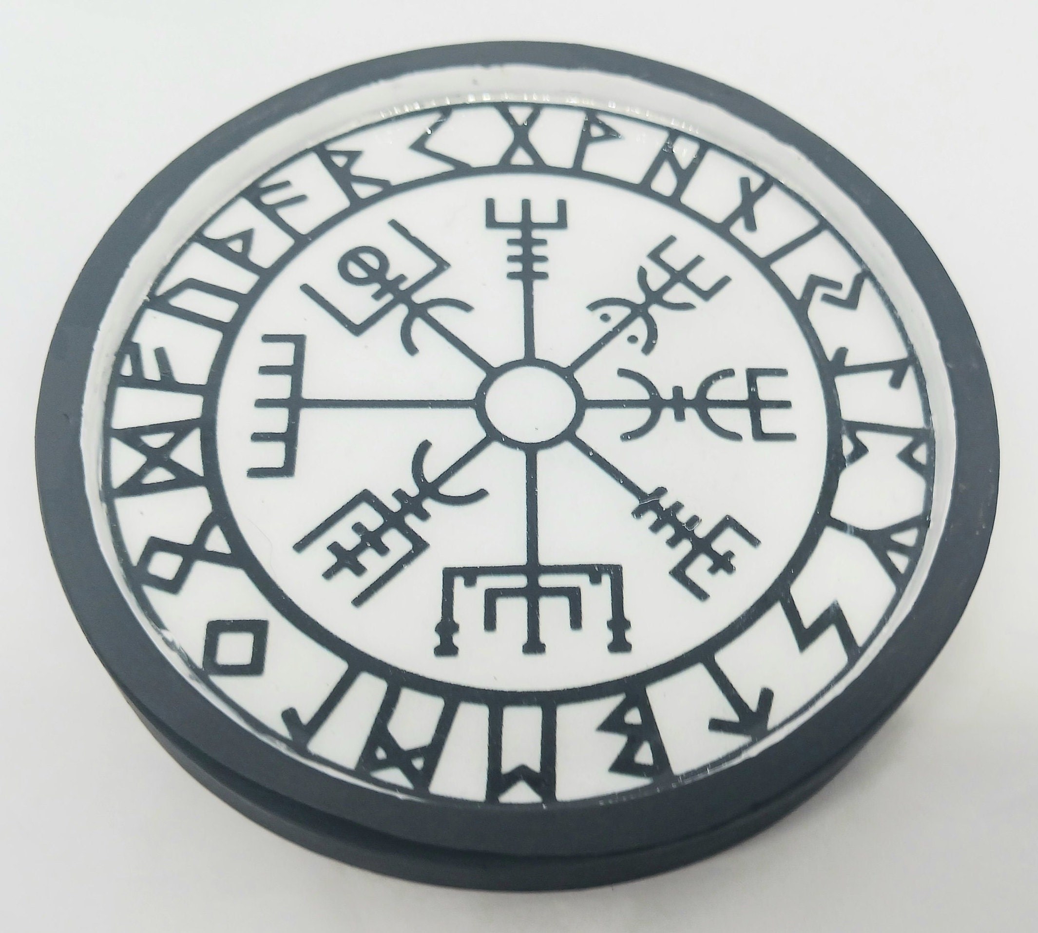 Vegvísir Altar Plate - Etsy