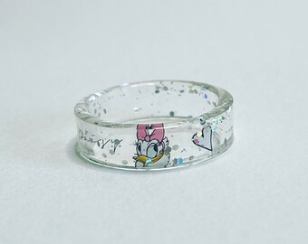 Hallmark Disney Wireless Band / Daisy Duck Playing the Flute / Musical ...