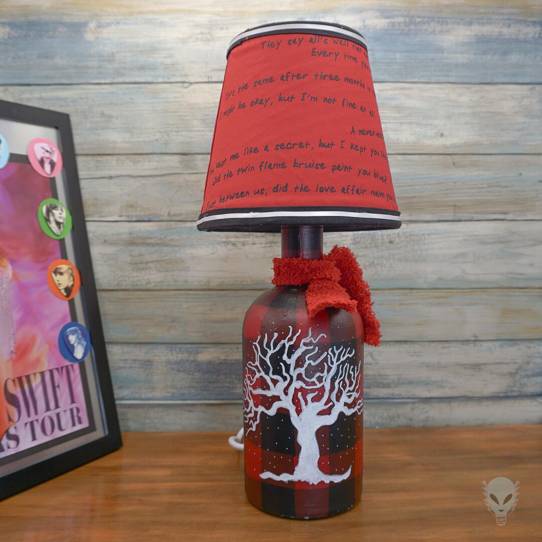 Taylor Swift All Too Well Hand Painted Lamp - Etsy