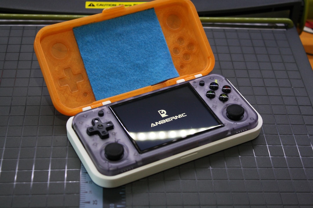 Anbernic RG35XX H Gaming Handheld Case With Felt Screen Protector - Etsy