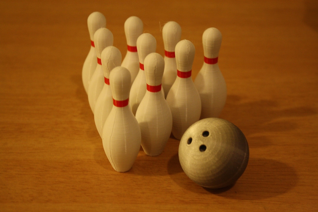 Miniature 3D Printed Bowling Set With Colorful Pin Bands - Etsy