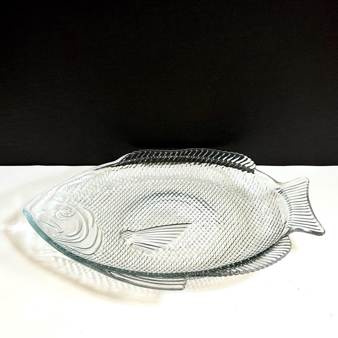 15" Pressed Glass Fish Shaped Platter by Anchor Hocking, Made in USA - Etsy