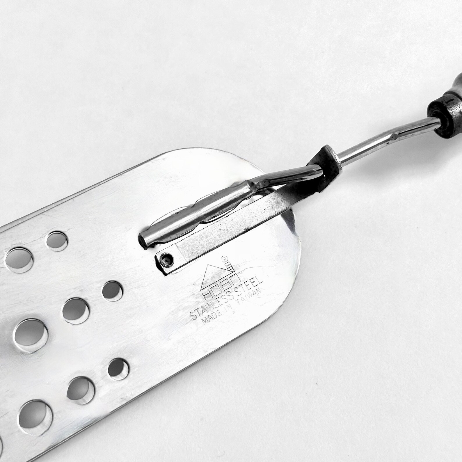 Hoan Stainless Steel Triple Blade Spatula With Wood Handle, Perforated ...