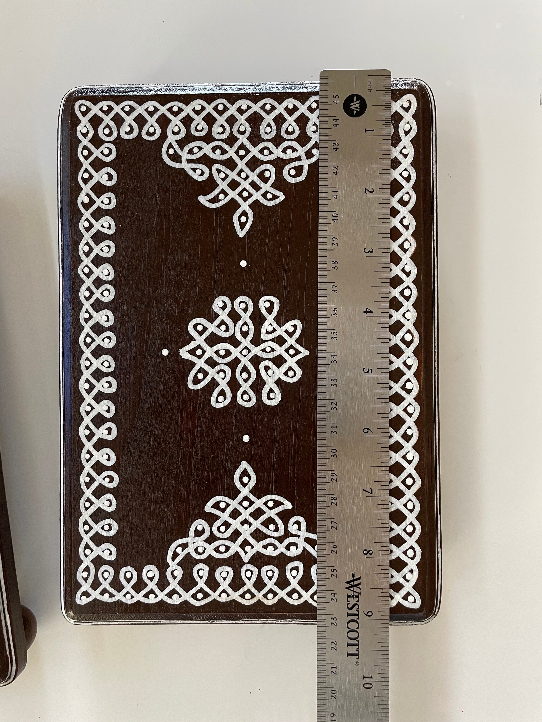 Beautiful 9X5 Inches Wooden Manai/ Peeta /padi/ Painted With Lovely ...