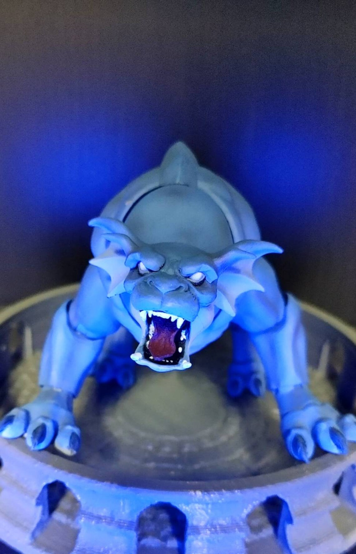 Neca Ultimates Gargoyles Disney Stand - Bronx - Etsy