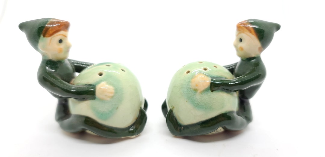 Pixie/elves Holding Snowballs 1940s Salt and Pepper Shakers - Etsy