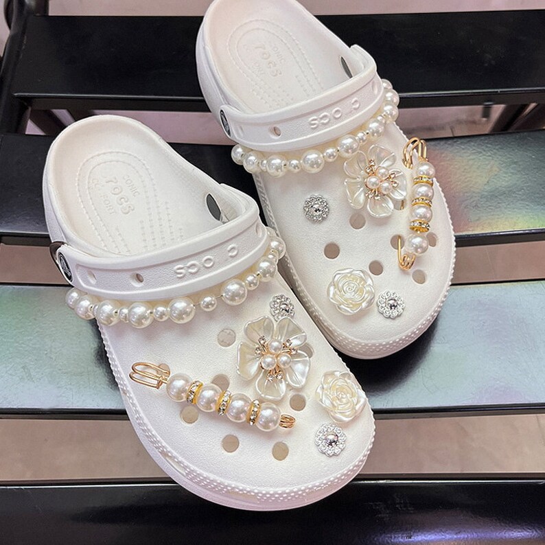 Cute Pearl Croc Charms for Girls Full Set Glitter Croc Pin Shoe Charm ...