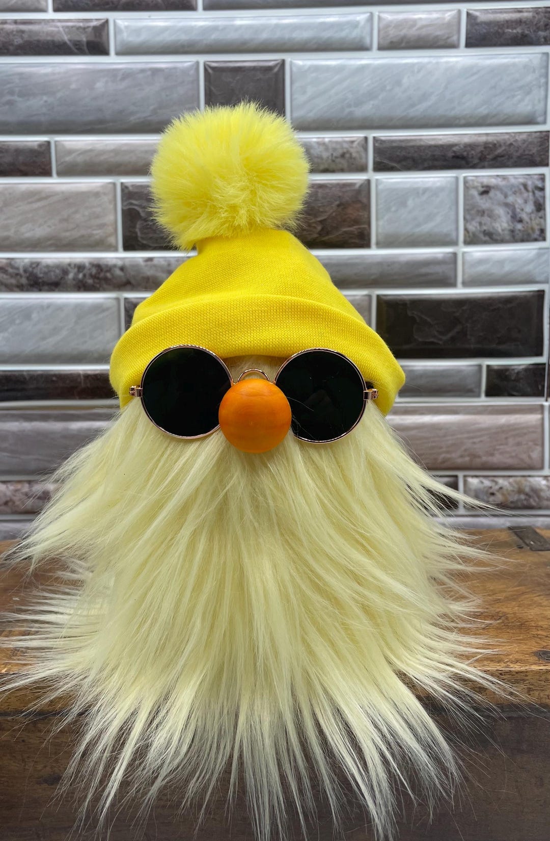 Chicken Gnomeschick Gnomesgnomes With Glassesstanding ...