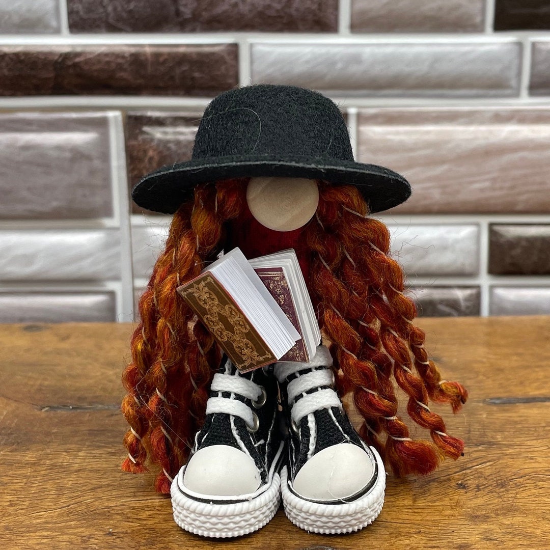 Small Bookworm Gnomesbook Nerd Gnomesjournal Gnomesgirl Gnomesgnomes ...