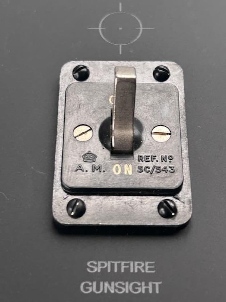 WWII Spitfire Mounted Gift. Gunsight Switch 5c/543 - Etsy UK