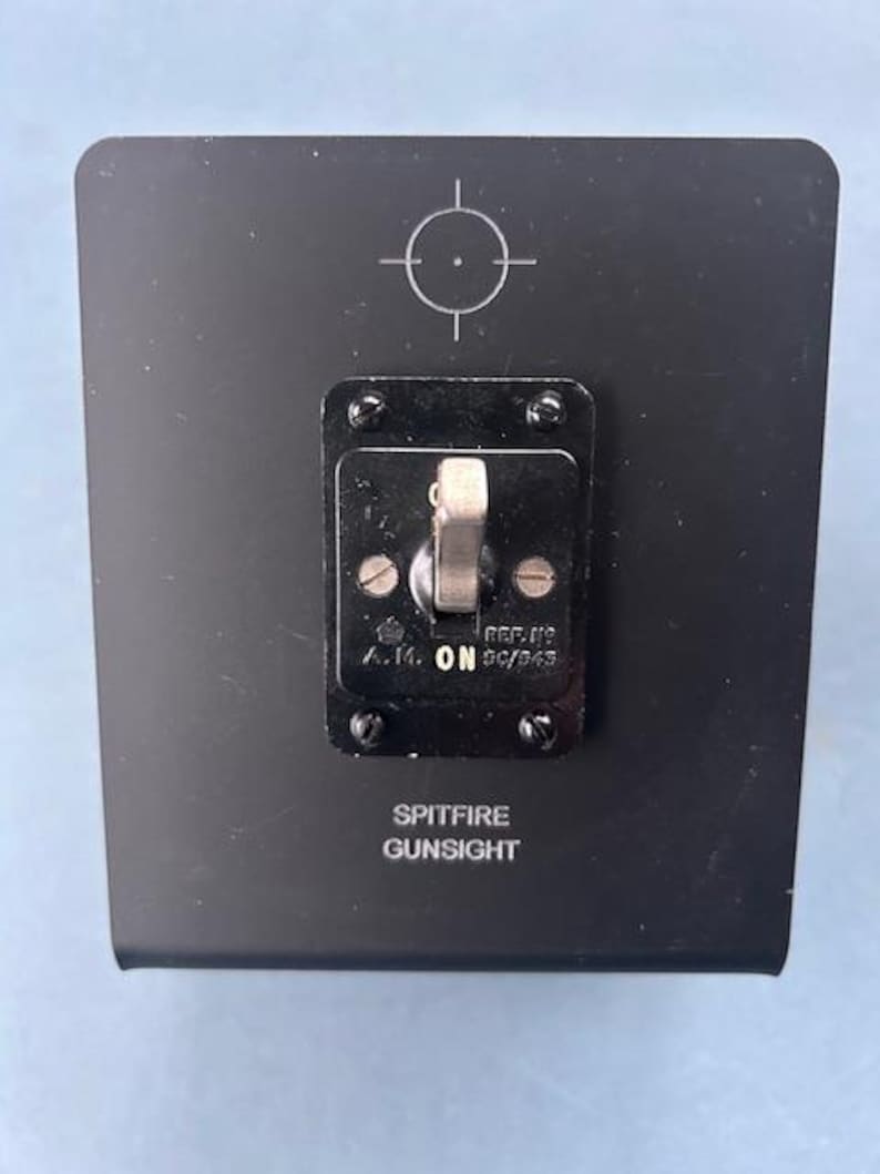 WWII Spitfire Mounted Gift. Gunsight Switch 5c/543 - Etsy UK