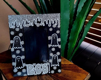 Spooky Photo Frames - Etsy