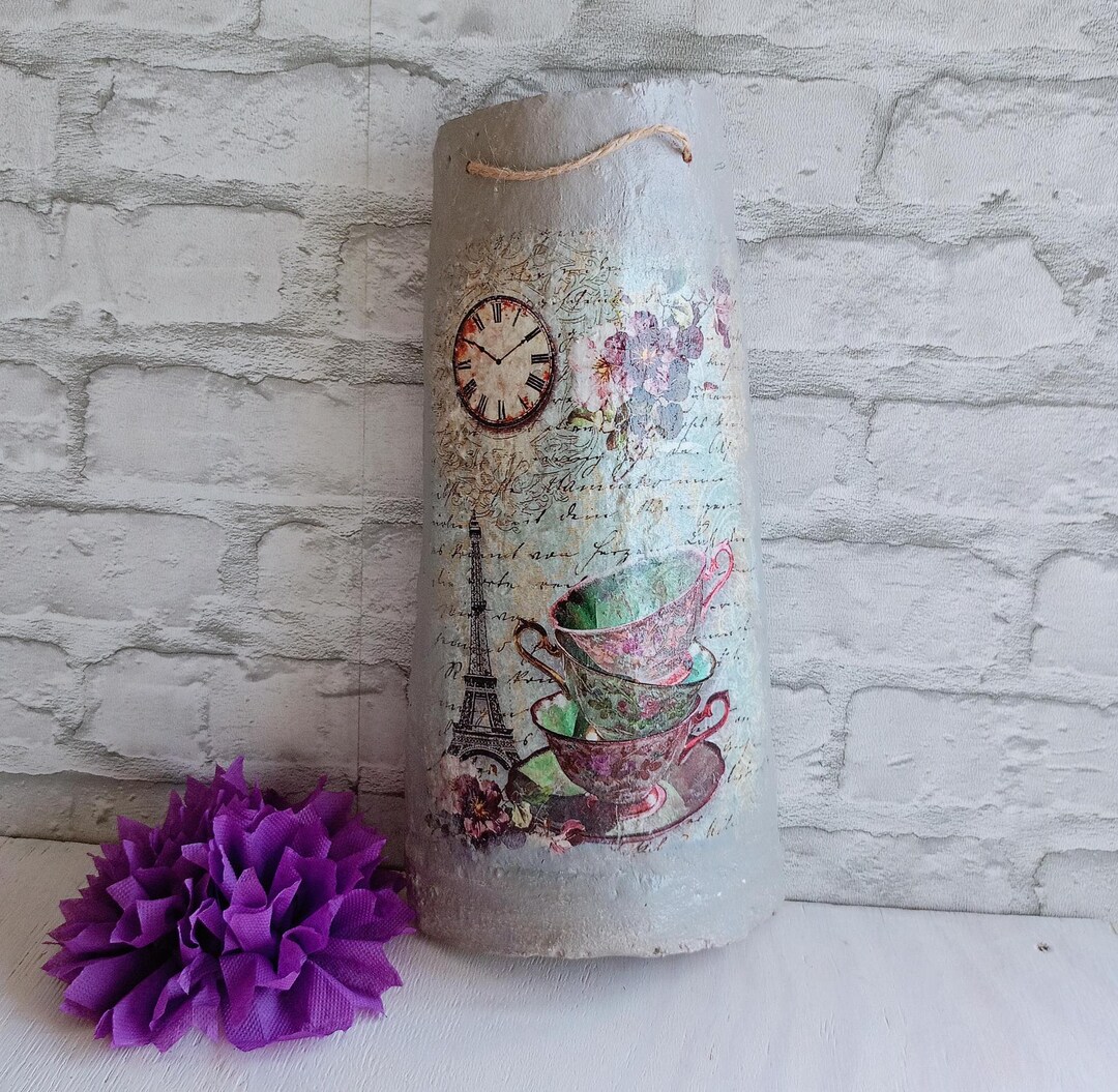 Decoupage sobre baldosa de barro. Decoración de pared. Ladrillo ...