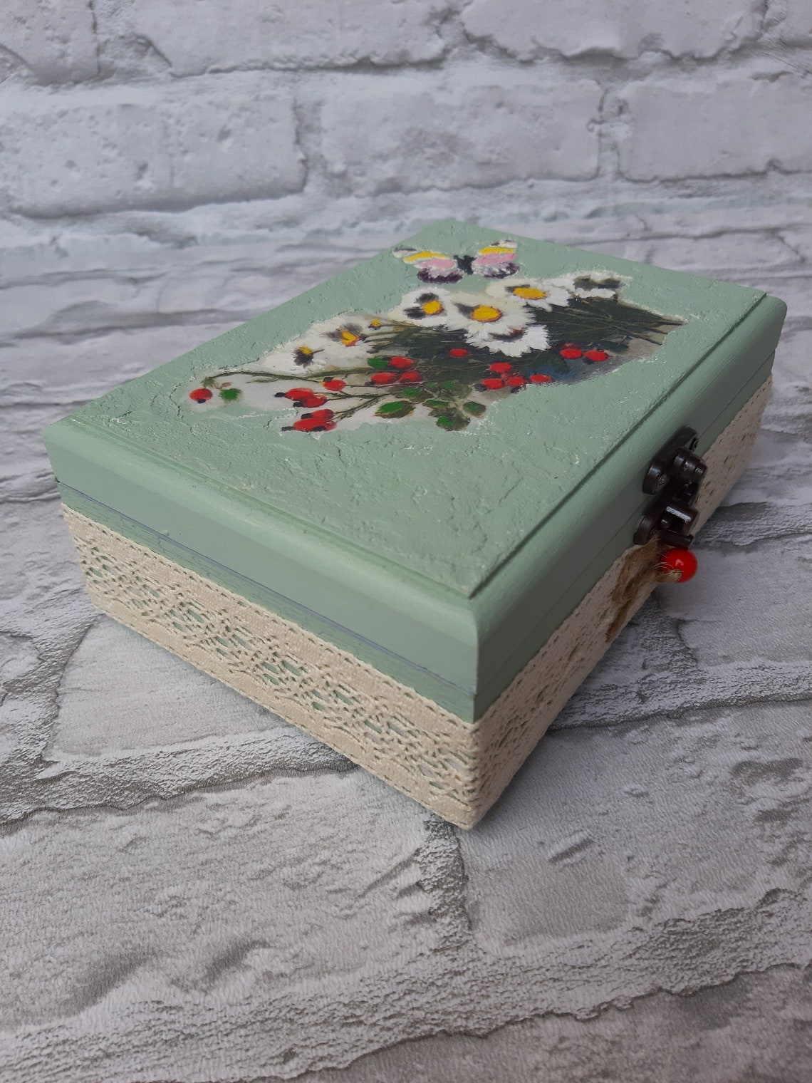 Jewelry Box. Souvenir Box. Embossed Box. Green Box. Wooden Box. A Box ...