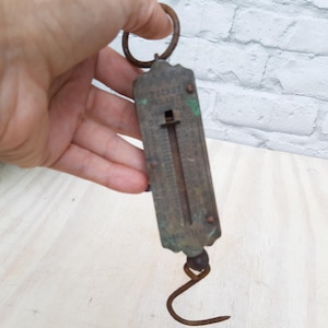 Vintage Pocket Scales, Spring Balance Scales, Old Weighing Device. - Etsy