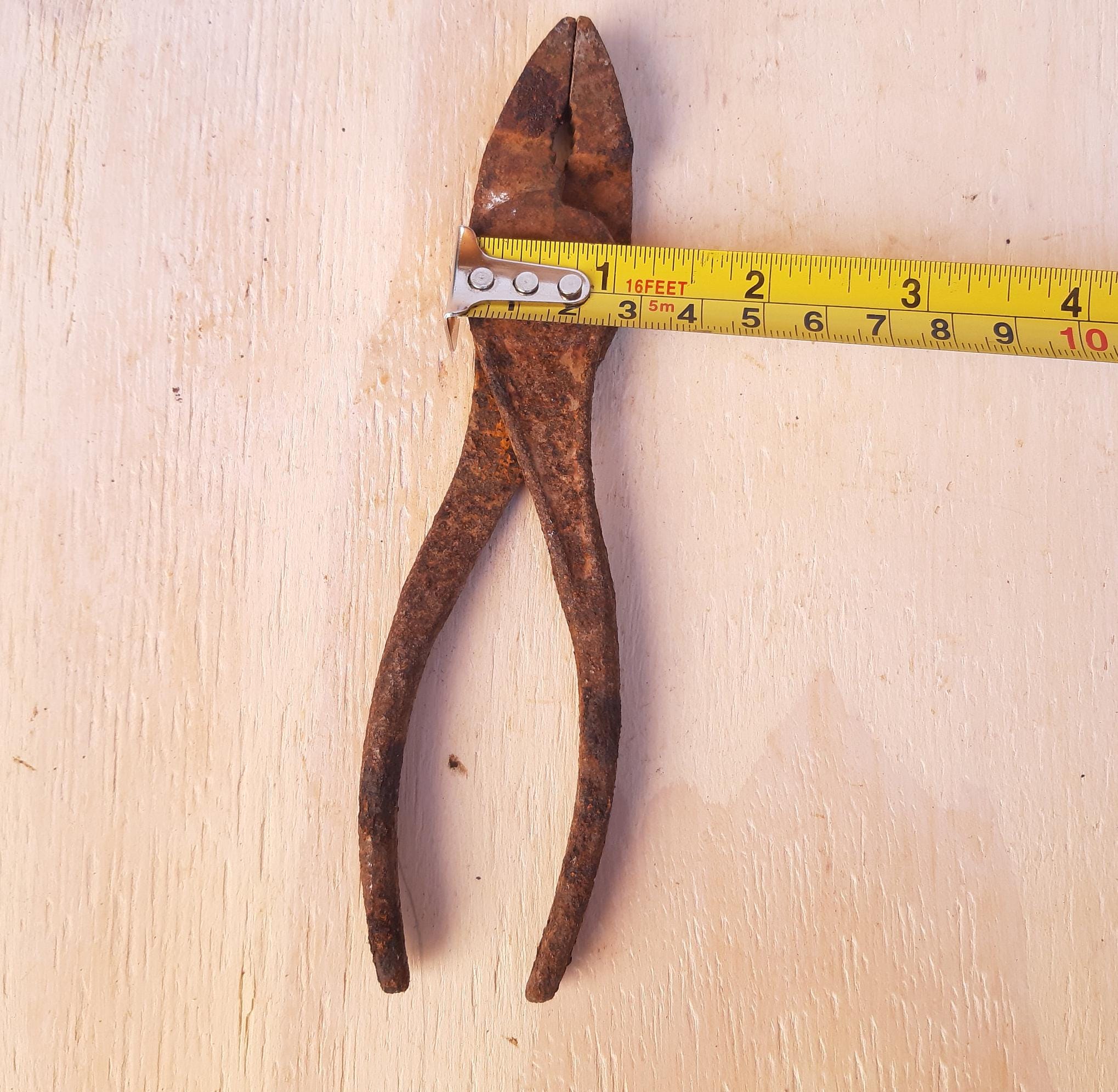 Old Iron Pliers, Rusty Retro Tool, Primitive Pliers. - Etsy