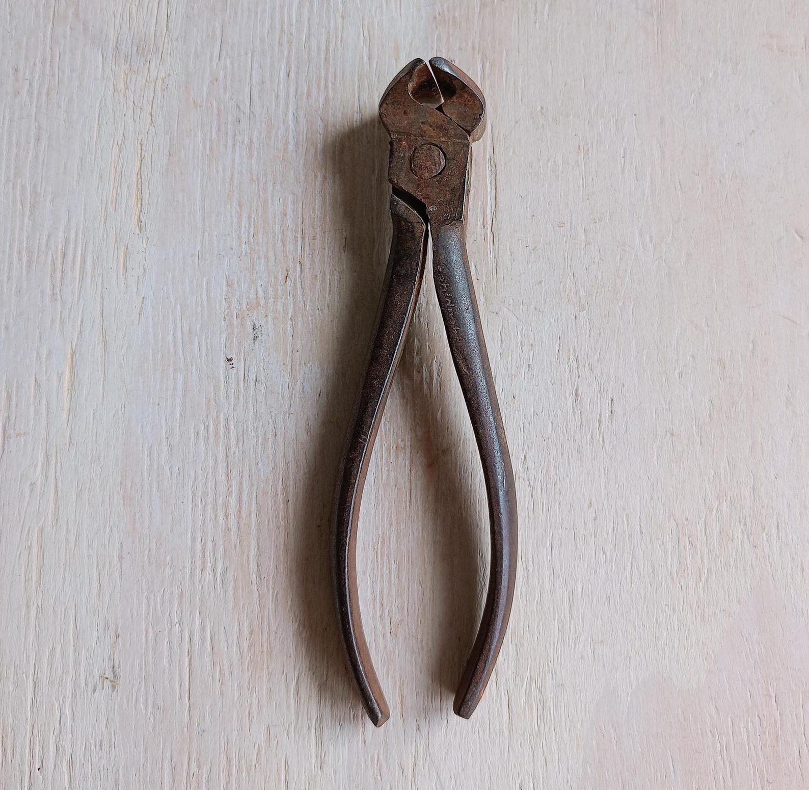 Vintage Rusty Pliers,hand Tool,garage Tool,iron Pliers - Etsy