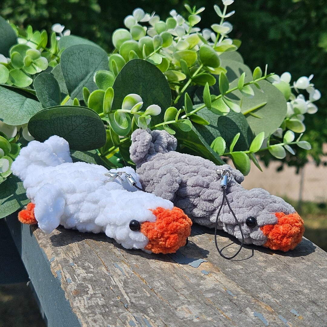 Baby Goose Keychain, Gosling Keachain, Crochet Goose, Crochet Gosling ...