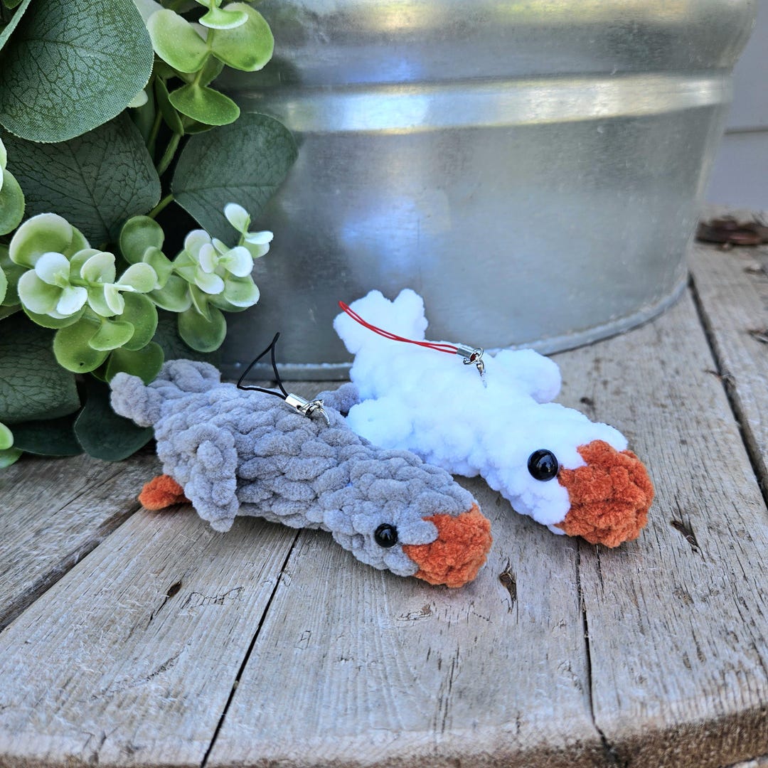 Baby Goose Keychain, Gosling Keachain, Crochet Goose, Crochet Gosling ...
