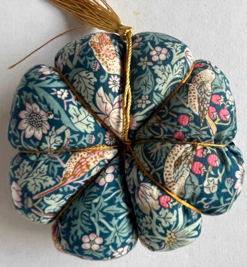 William Morris Fabric Pin Cushion: Strawberry Thief Design - Etsy