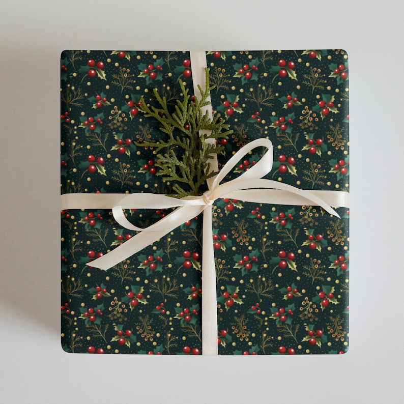 Classic Mistletoe Christmas Wrapping Paper Sheets - Set of 3 ...