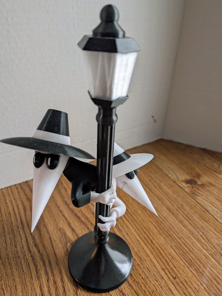 Spy Vs. Spy Streetlamp - Etsy