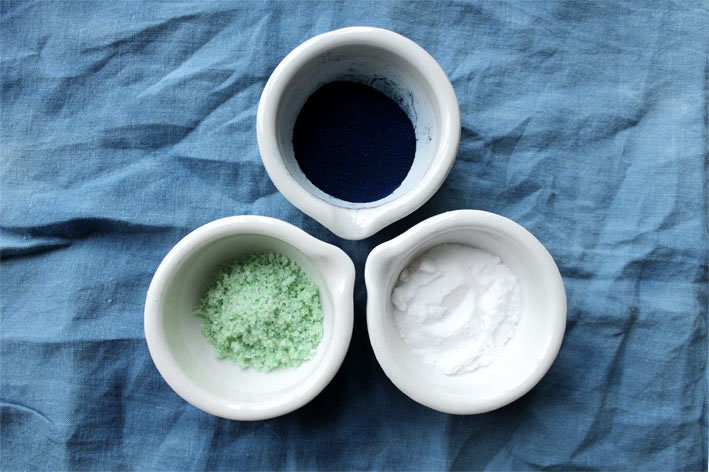 Organic Indigo Dye Kit: Natural Blue for Textiles & Wool, Iron Vat - Etsy