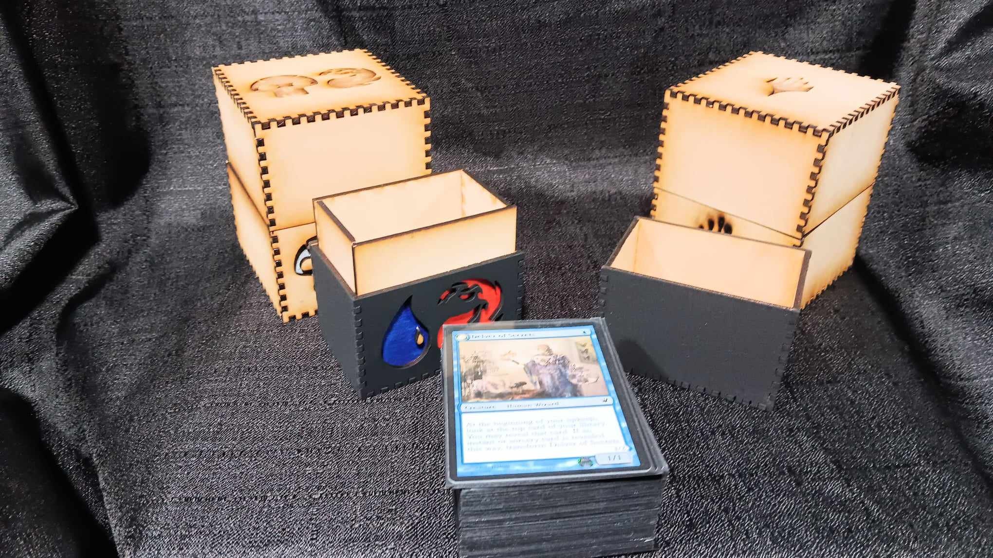 Customizable Laser-cut Trading Card Deck Boxes for 100 and 60 Cards ...