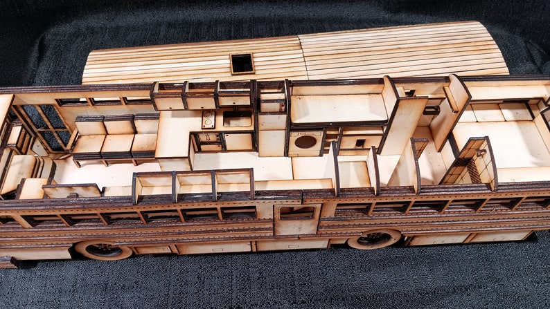 1:25 Scale 1989 International School Bus Skoolie Tiny Home RV ...